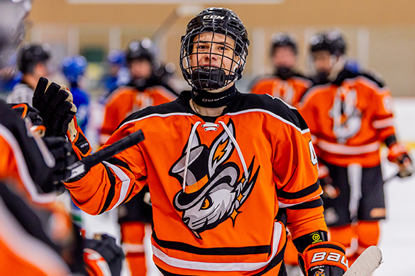 Danbury 16U forward Schmitz signs NAHL Tender